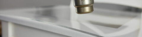 Piegare il plexiglass? Ecco come fare! | Pannelliplastica.it